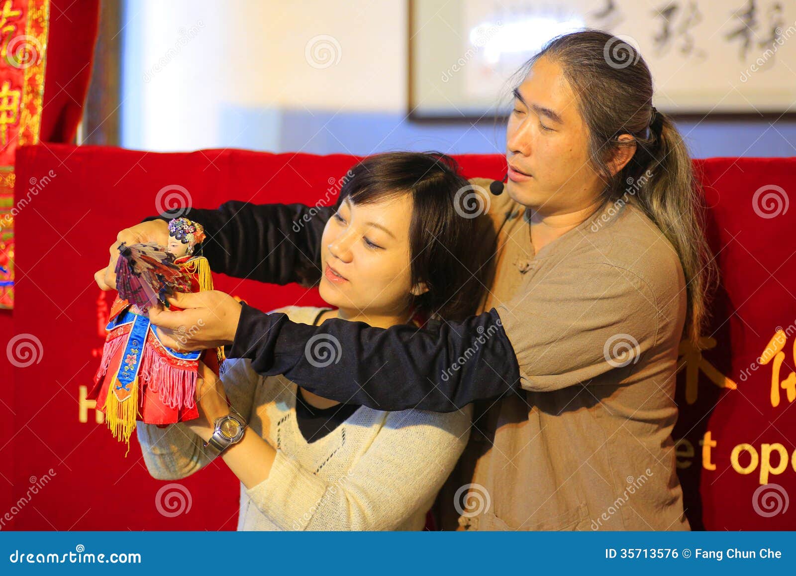 Taiwanese Puppet Show editorial photo. Image of event - 35713576
