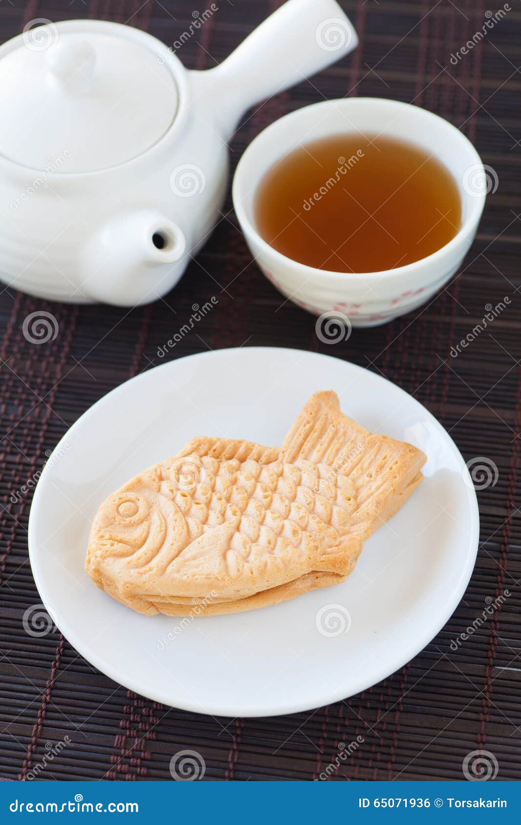 Taiyaki, Japanese Fish Shaped Cake Stock Photo - Image of culture ...