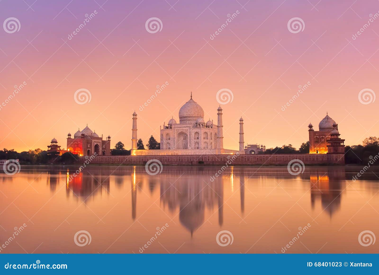 Taj Mahal in Agra, India on Sunset Stock Image - Image of marble, love ...
