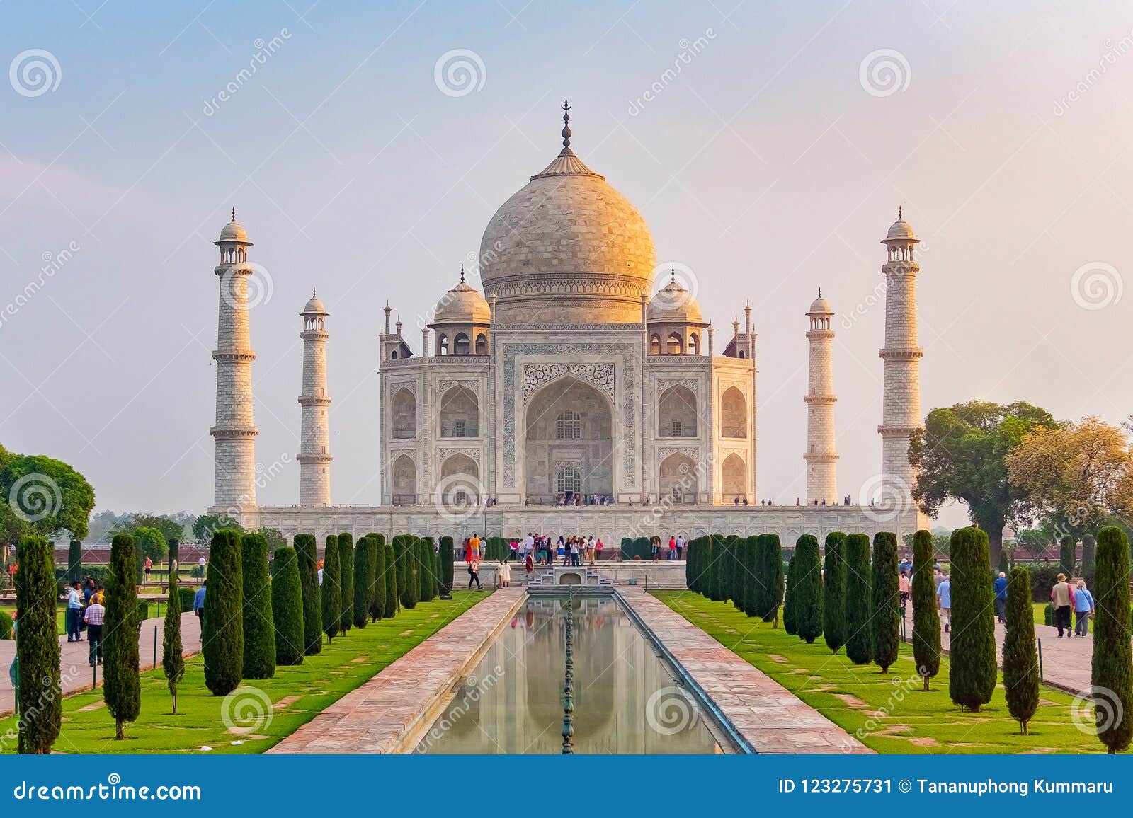 Taj Mahal Front View Reflected on the Reflection Pool. Editorial Photo ...