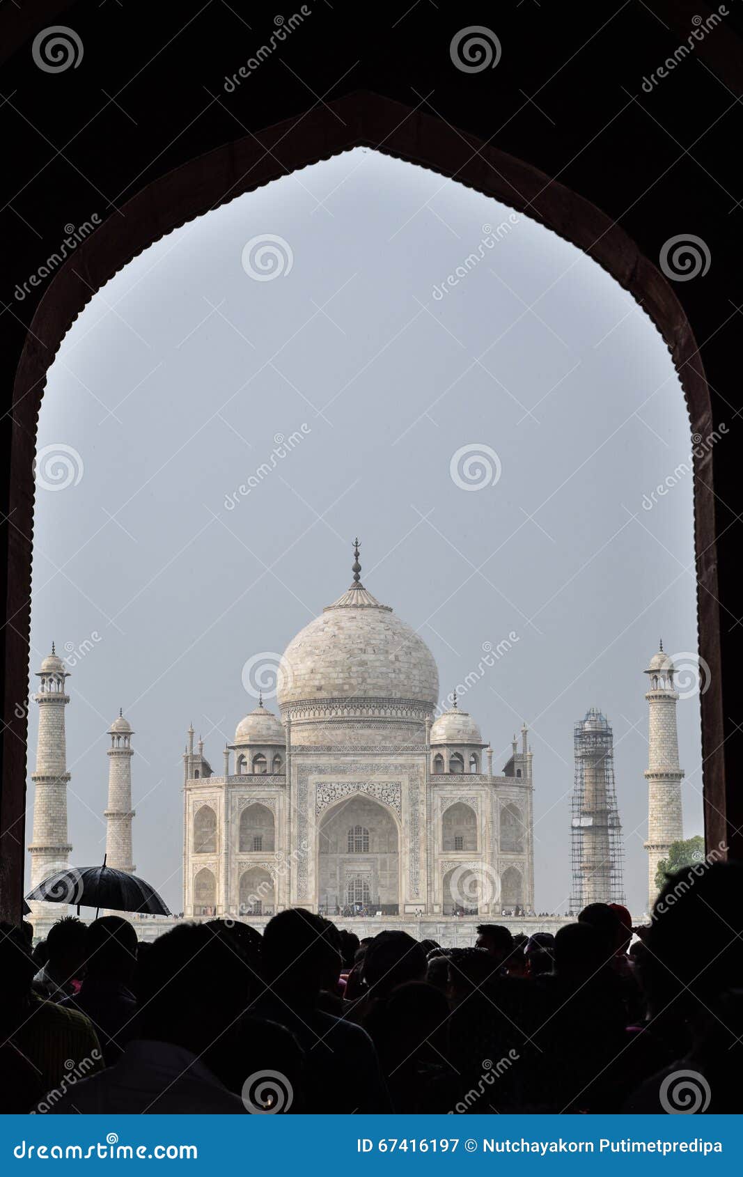 Taj Mahal iin the rain stock image. Image of mahal, dusk - 67416197