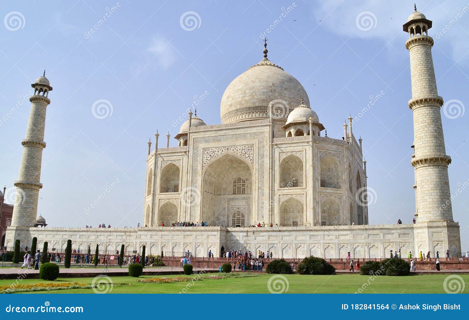 Taj Mahal, India editorial stock image. Image of monastery - 182841564