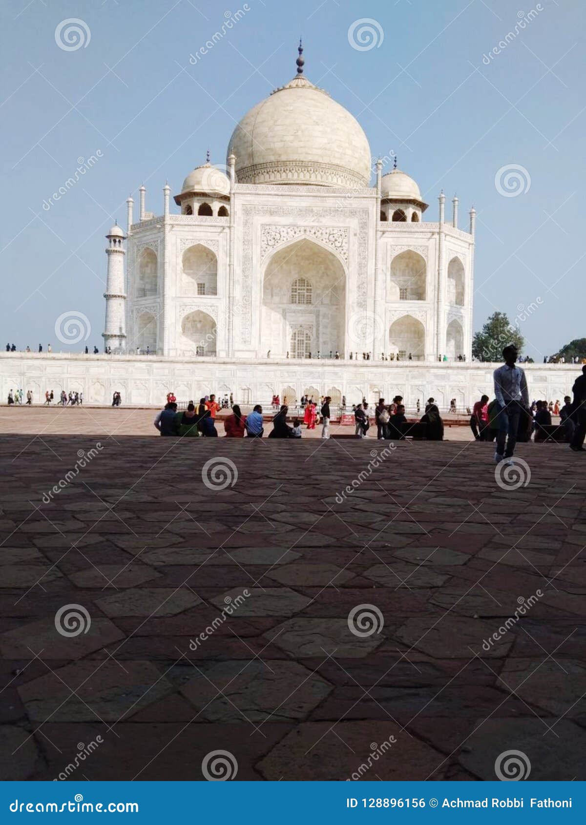Taj mahal editorial photo. Image of side, mahal - 128896156