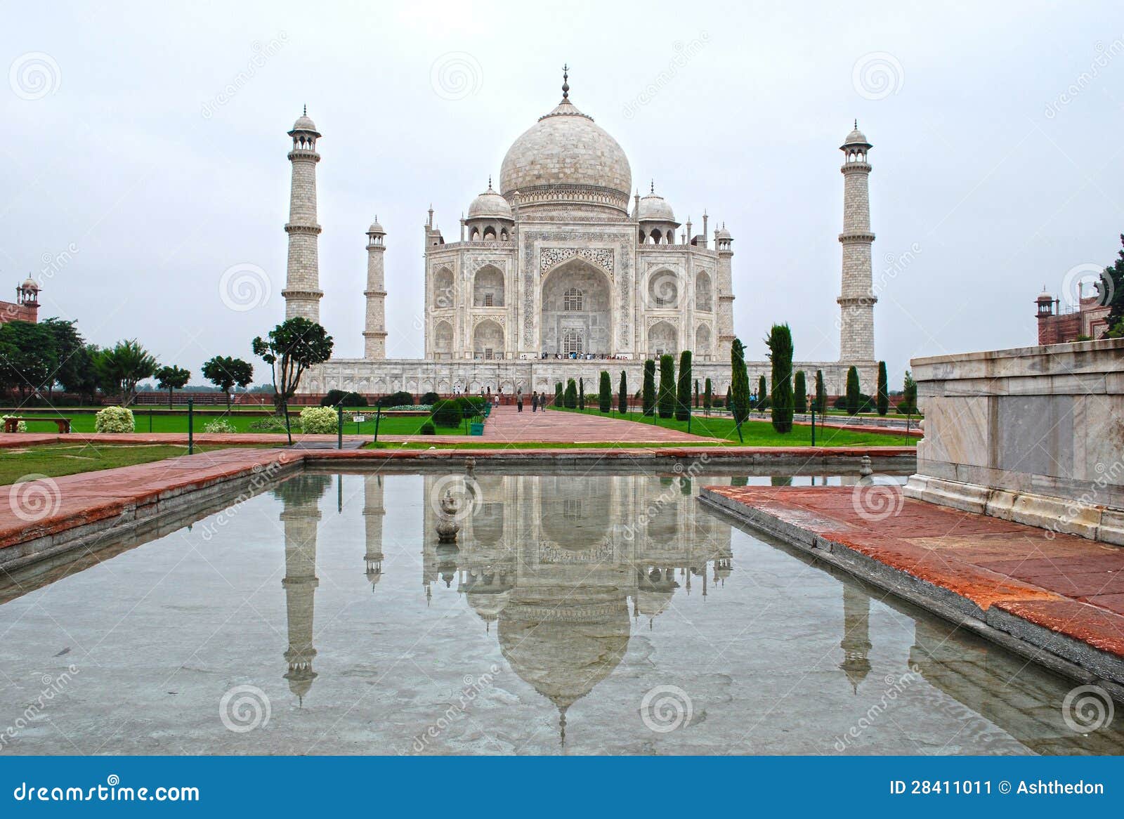 Taj Mahal Reflection stock image. Image of church, asian - 28411011