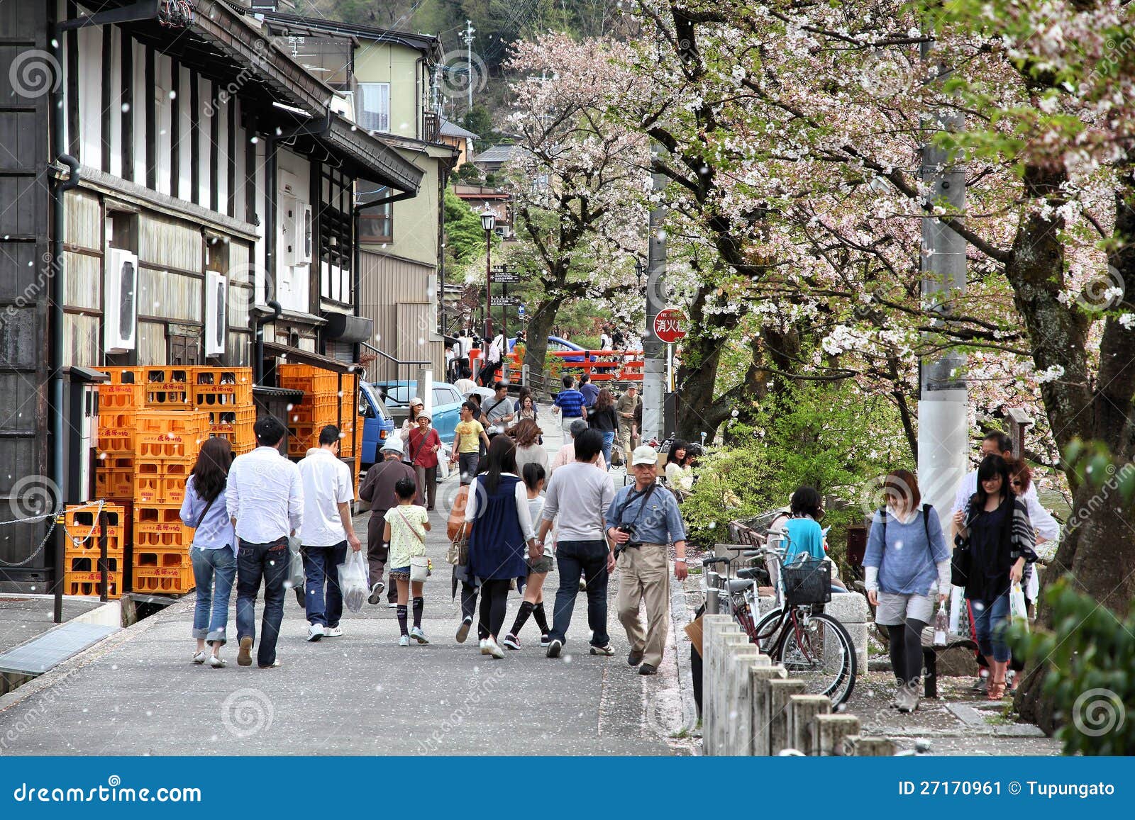 Takayama, Japan editorial photo. Image of tourists, travel - 27170961