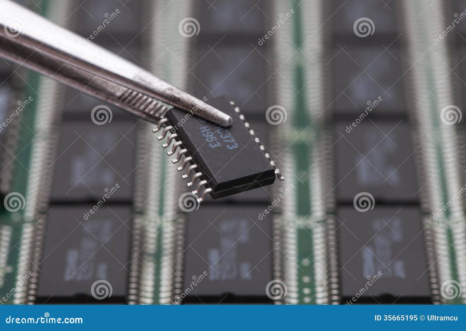 Take IC on PCB stock image. Image of resistor, object - 35665195