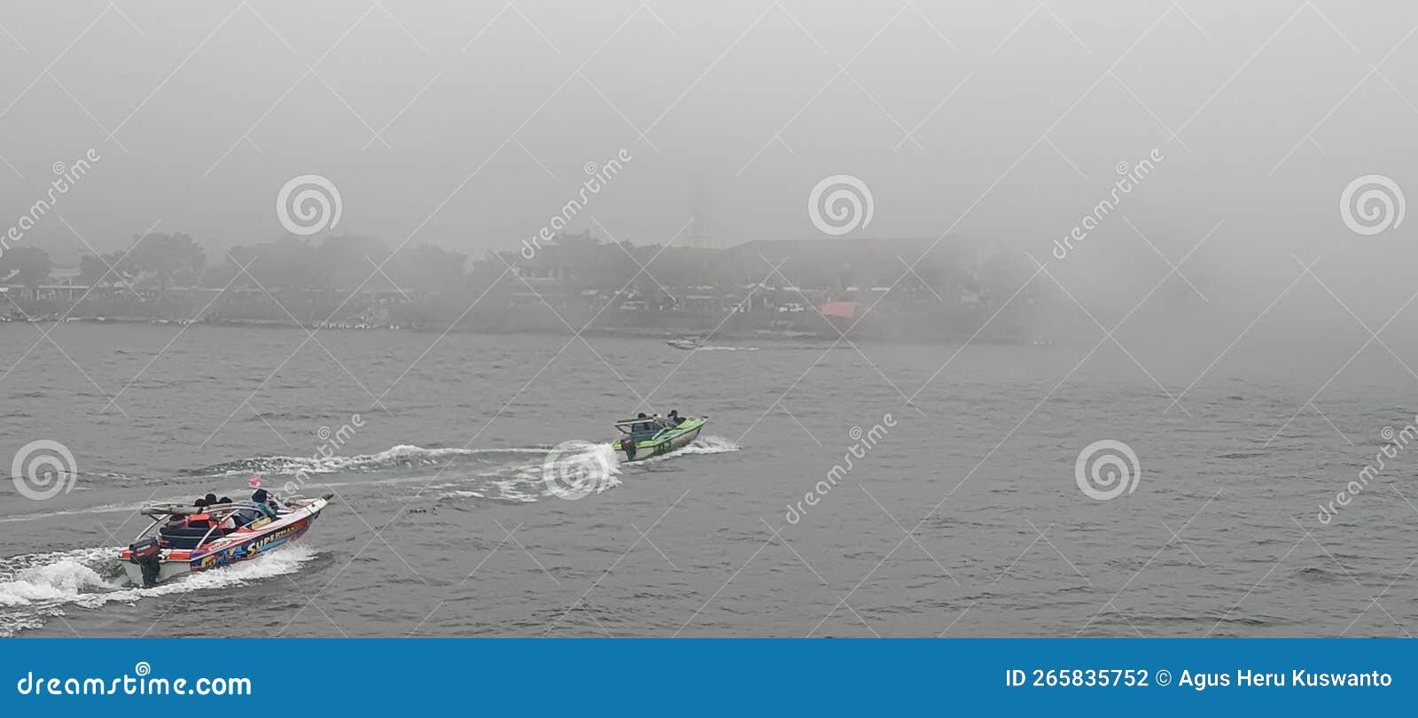 Take a Speed Boat at Sarangan Lake Editorial Photography - Image of ...