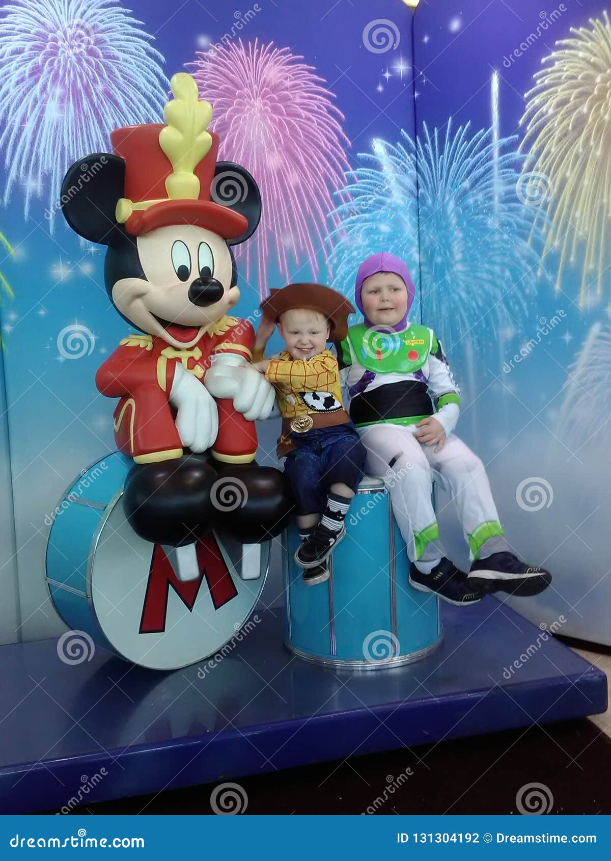 Kids with Micky mouse editorial photography. Image of disney - 131304192