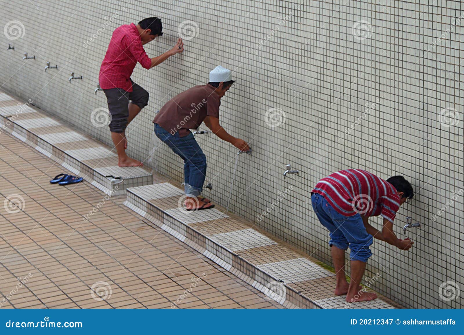 Taking Ablution Editorial Photography - Image: 20212347