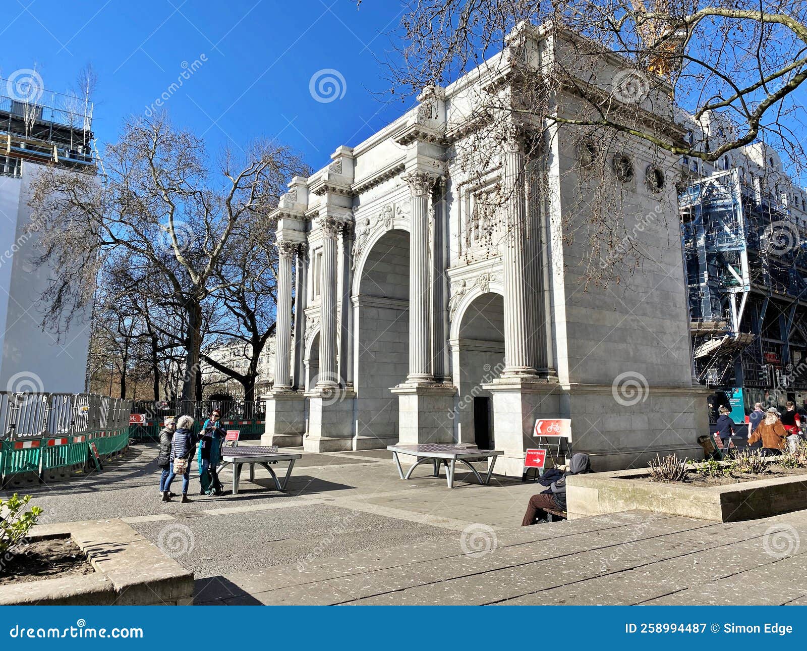 Taking Down the Marble Arch Mound Editorial Photography - Image of ...