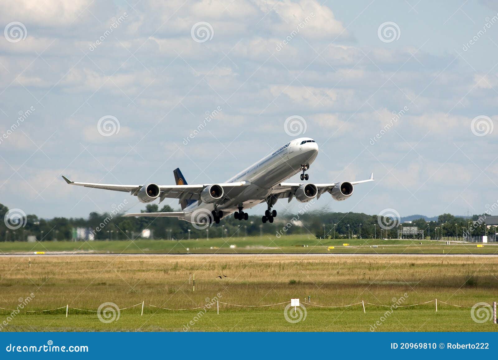 Taking off jet editorial image. Image of airbus, transportation - 20969810