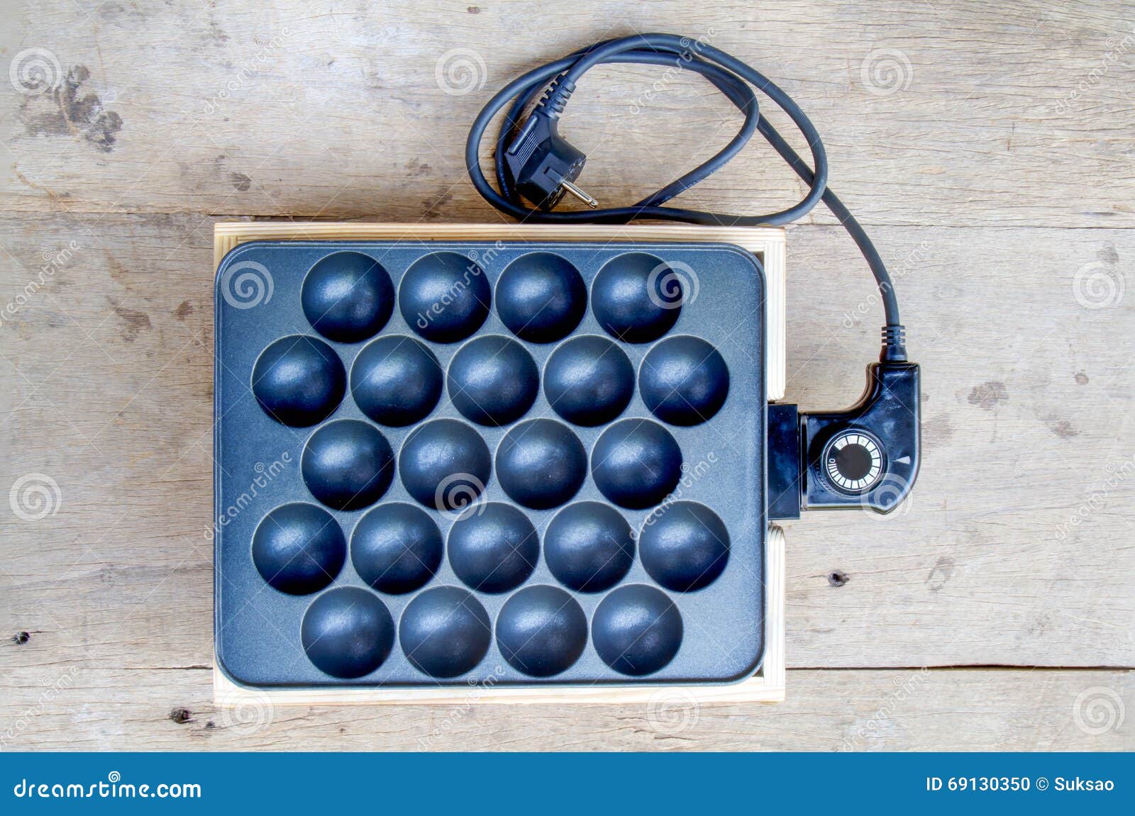 Takoyaki electric machine stock photo. Image of cook - 69130350