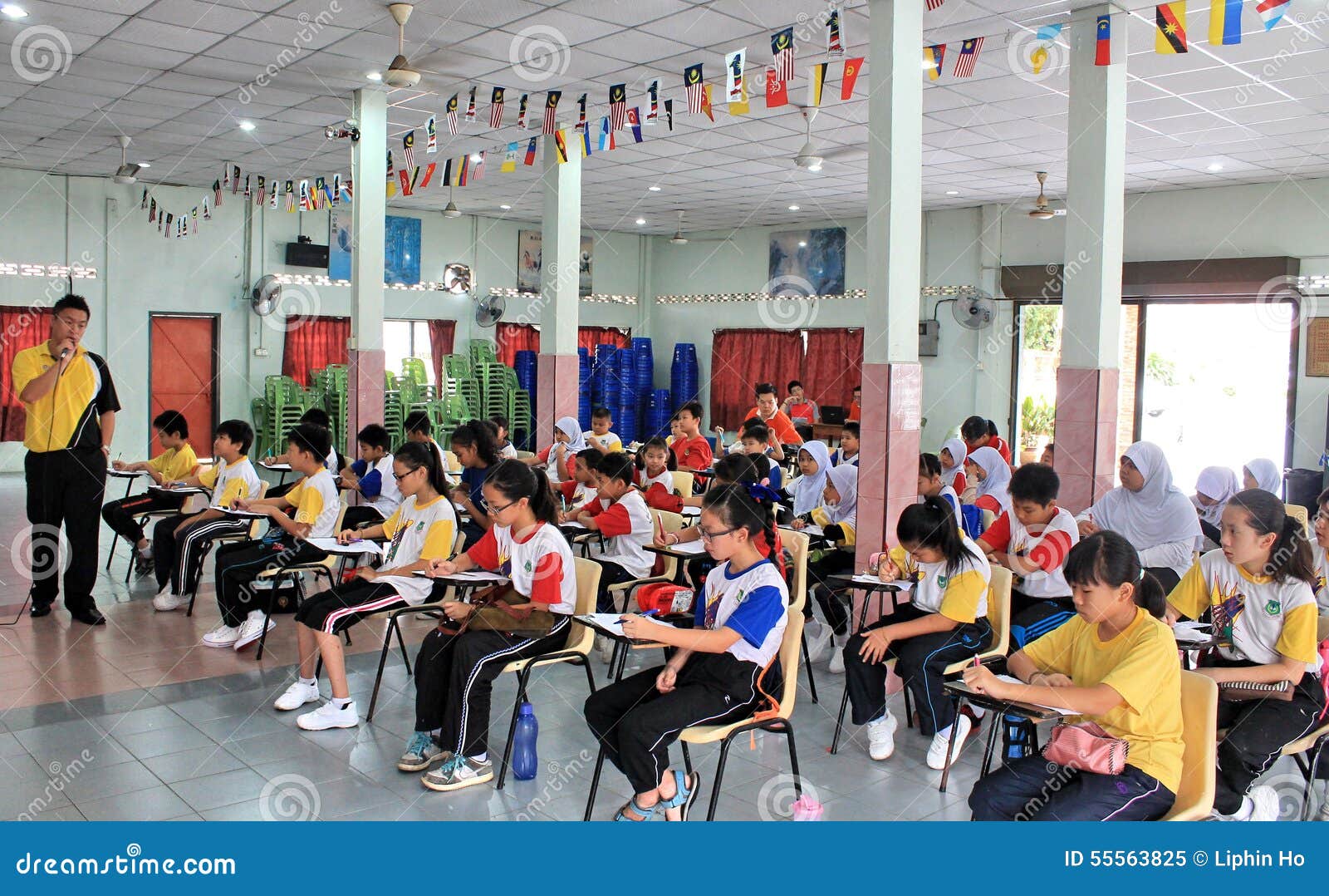 A talk in primary school editorial image. Image of east - 55563825