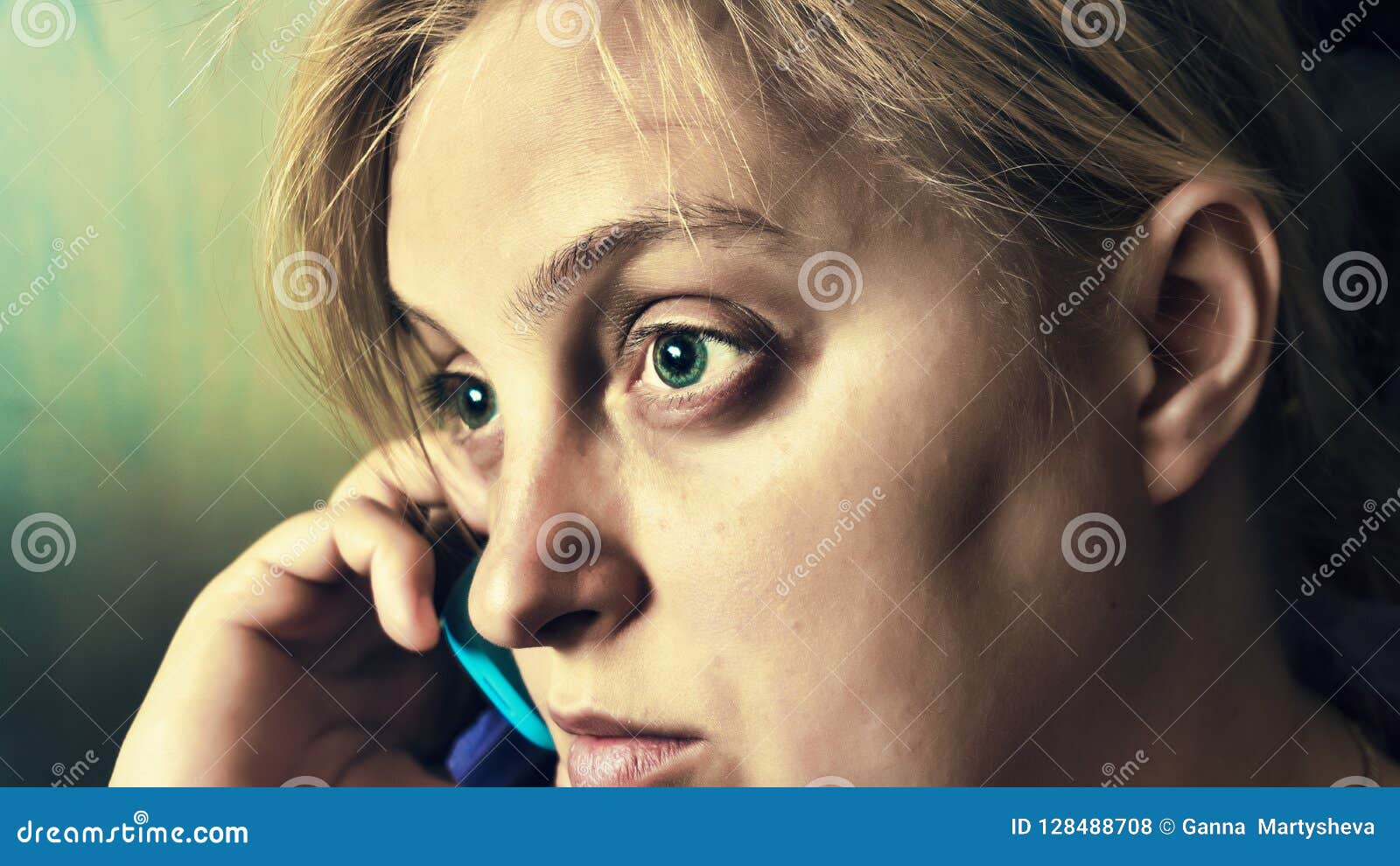 Talking on the Phone, Business Conversation, Problem Solving Stock ...