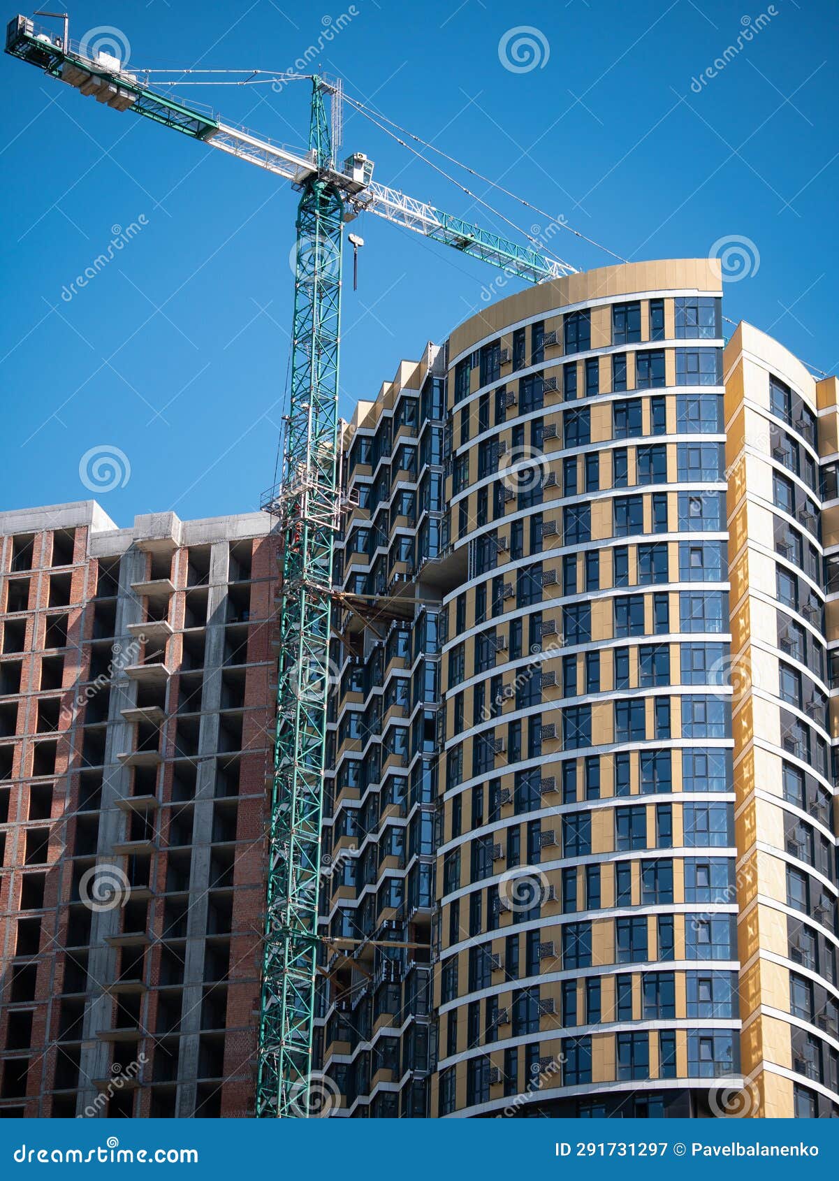 Tall building crane stock image. Image of city, skyscraper - 291731297