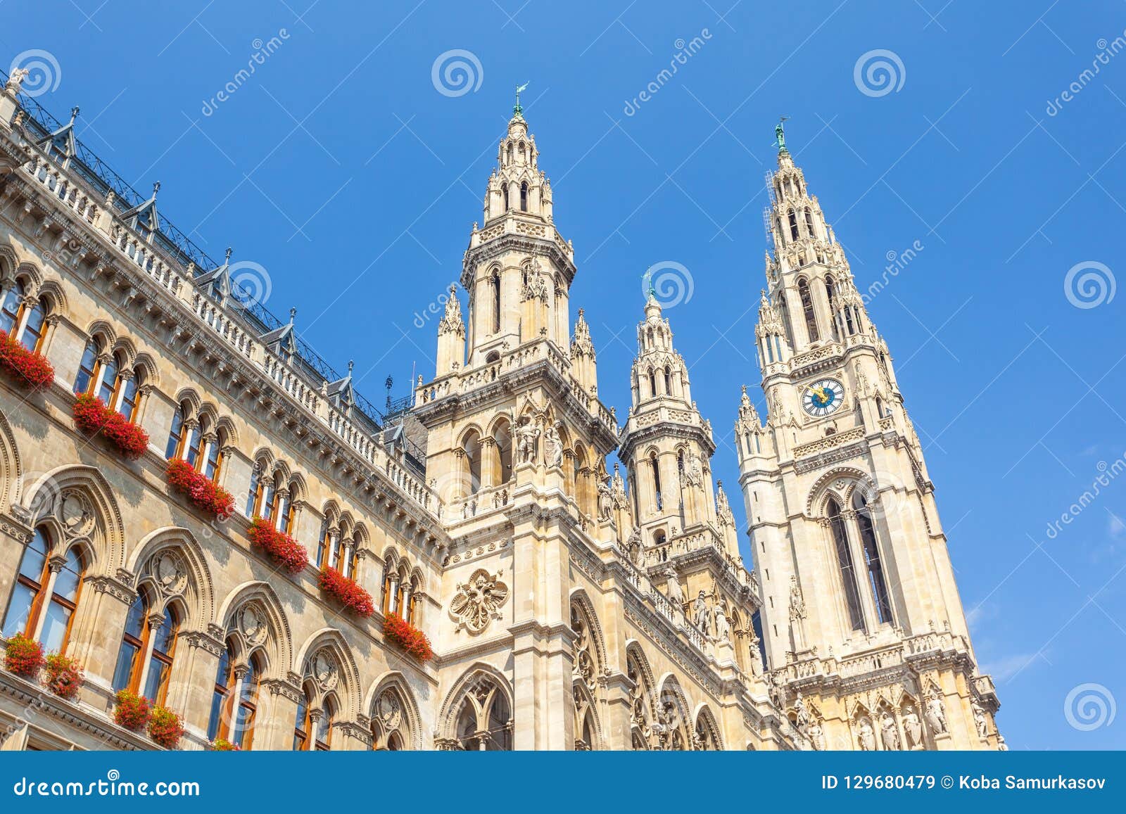 Tall Gothic Building of Vienna City Hall Stock Image - Image of outdoor ...