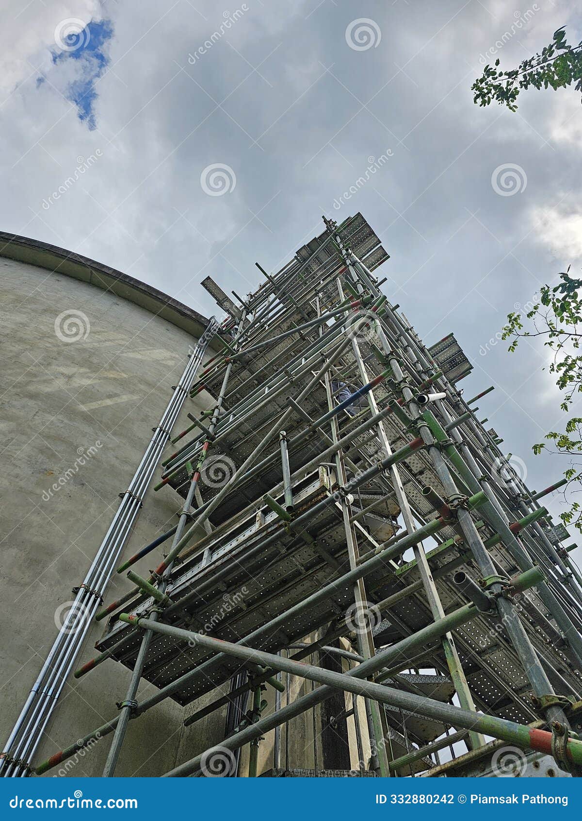 A Tall, Multi-level Scaffolding Structure Editorial Photography - Image ...