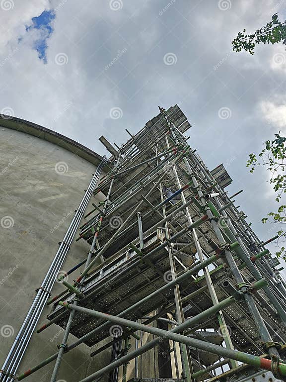 A Tall, Multi-level Scaffolding Structure Editorial Photography - Image ...
