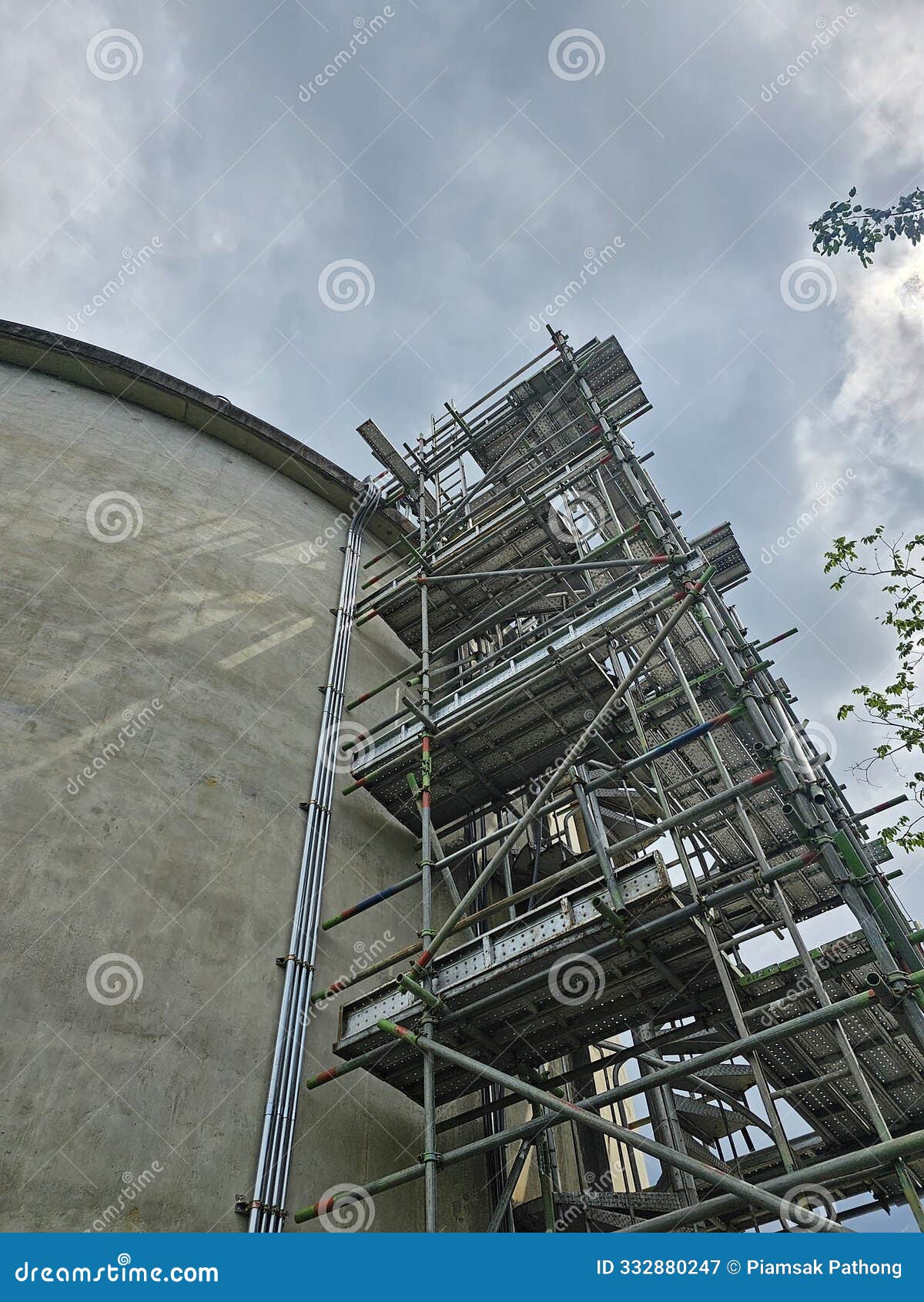 A Tall, Multi-level Scaffolding Structure Editorial Photography - Image ...