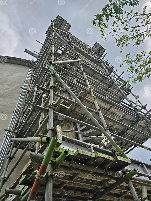 A Tall, Multi-level Scaffolding Structure. Editorial Stock Photo ...