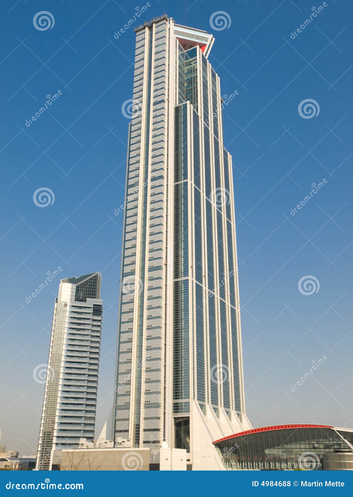Tall office building stock photo. Image of blue, daytime - 4984688
