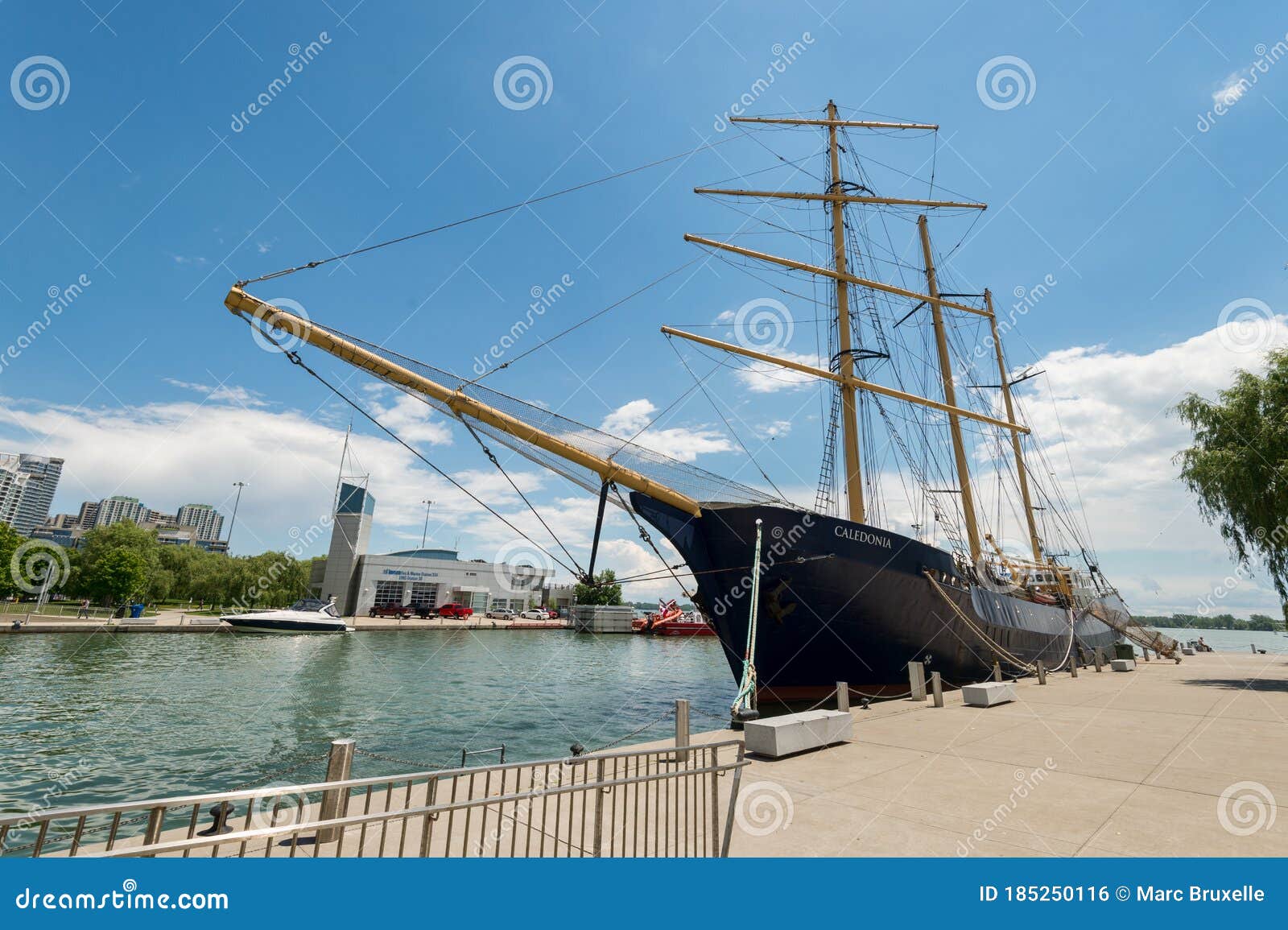 Tall Ship Caledonia in Toronto Harbor Editorial Photo - Image of boat ...