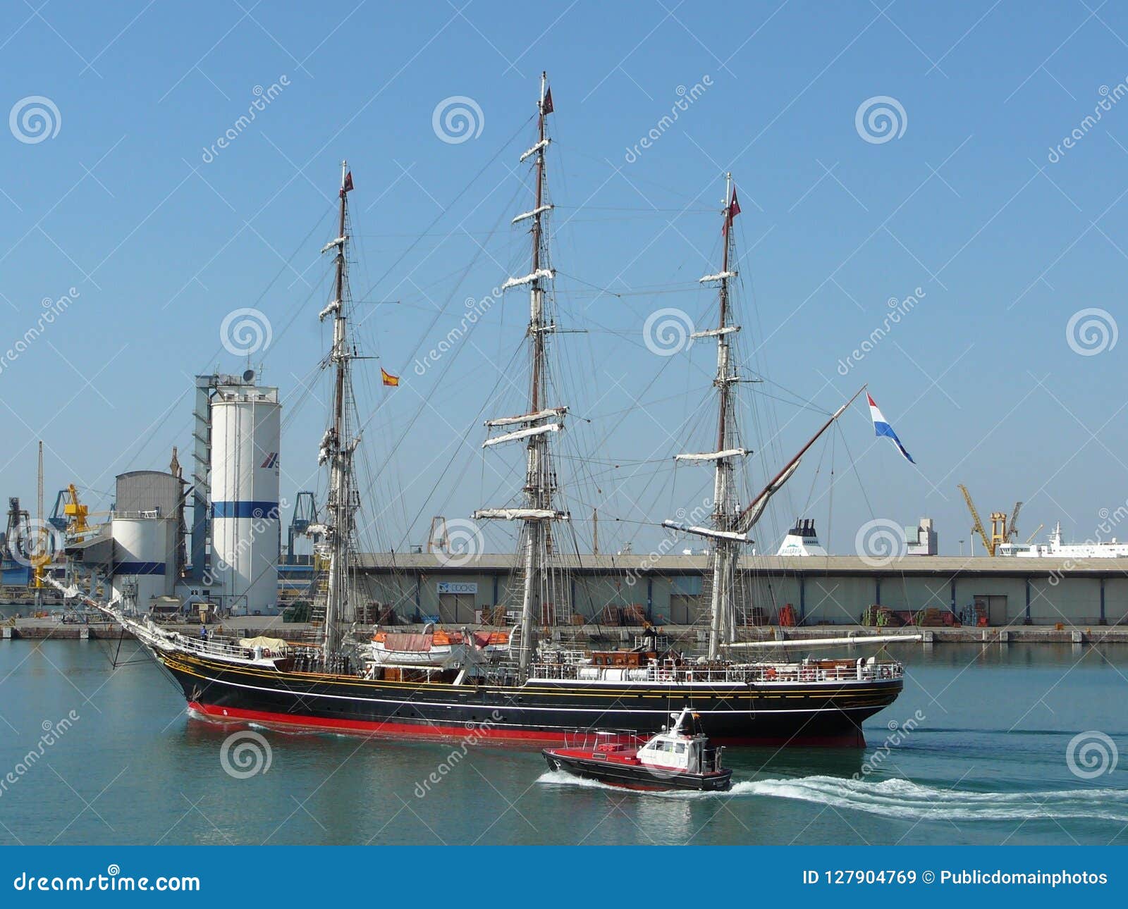 Tall Ship, Sailing Ship, Ship, Barque Picture. Image: 127904769