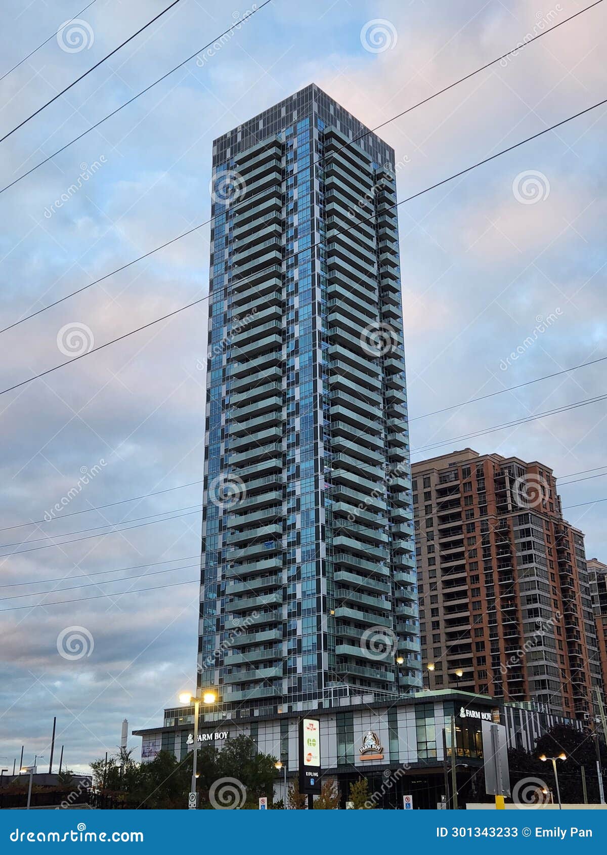Tall Sky Scraper Building editorial stock photo. Image of tall - 301343233