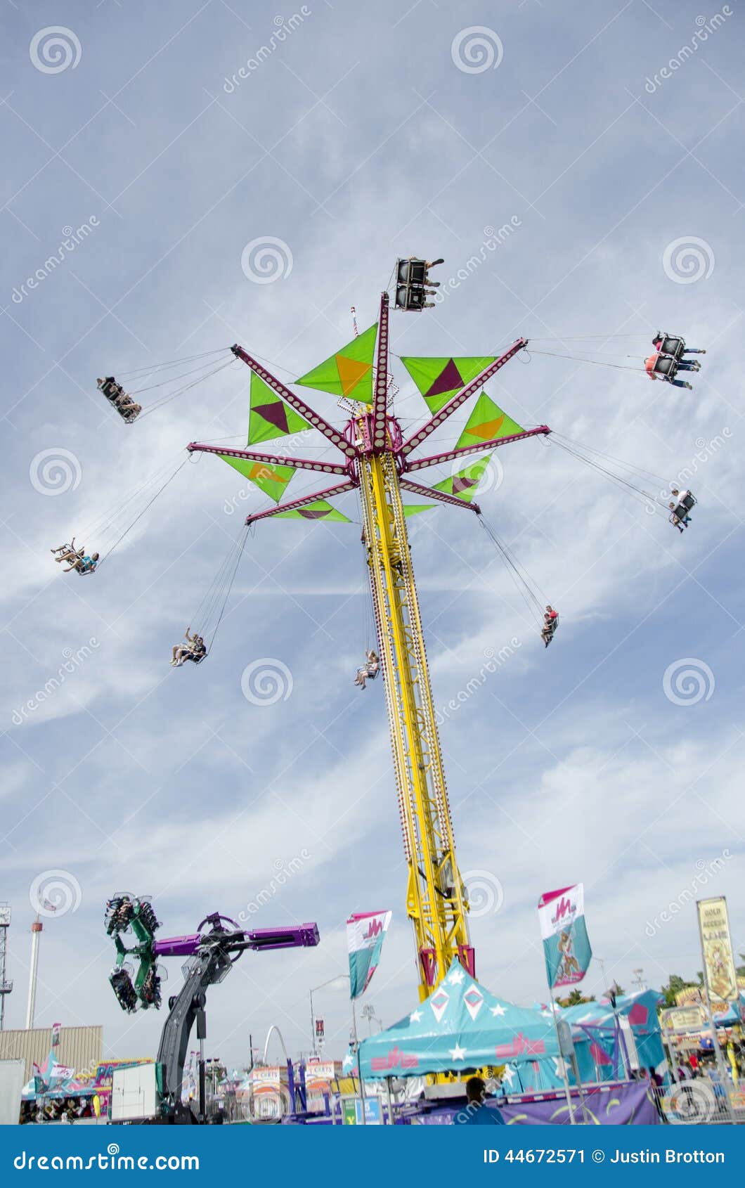 Tall swing ride editorial photo. Image of games, swing - 44672571