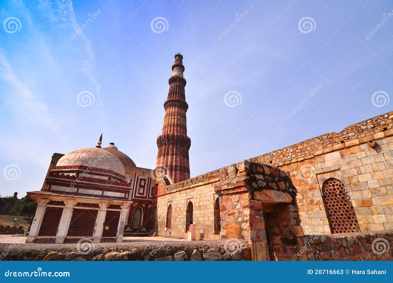 The Tallest Brick Minaret Tower in the World at Qu Stock Image - Image ...