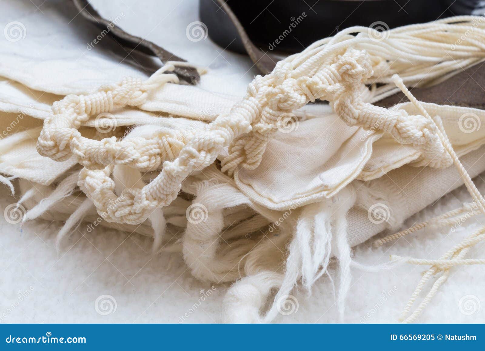 Tallit in Close Up - Tzitzit Stock Image - Image of traditional, prayer ...
