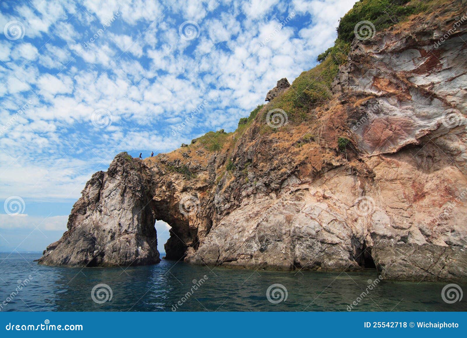 Talu Island. stock photo. Image of horizon, seascape - 25542718
