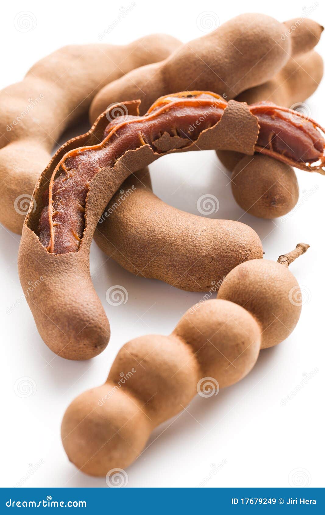 Tamarinden Getrennt Auf Weißem Hintergrund Stockbild - Bild von bohne ...