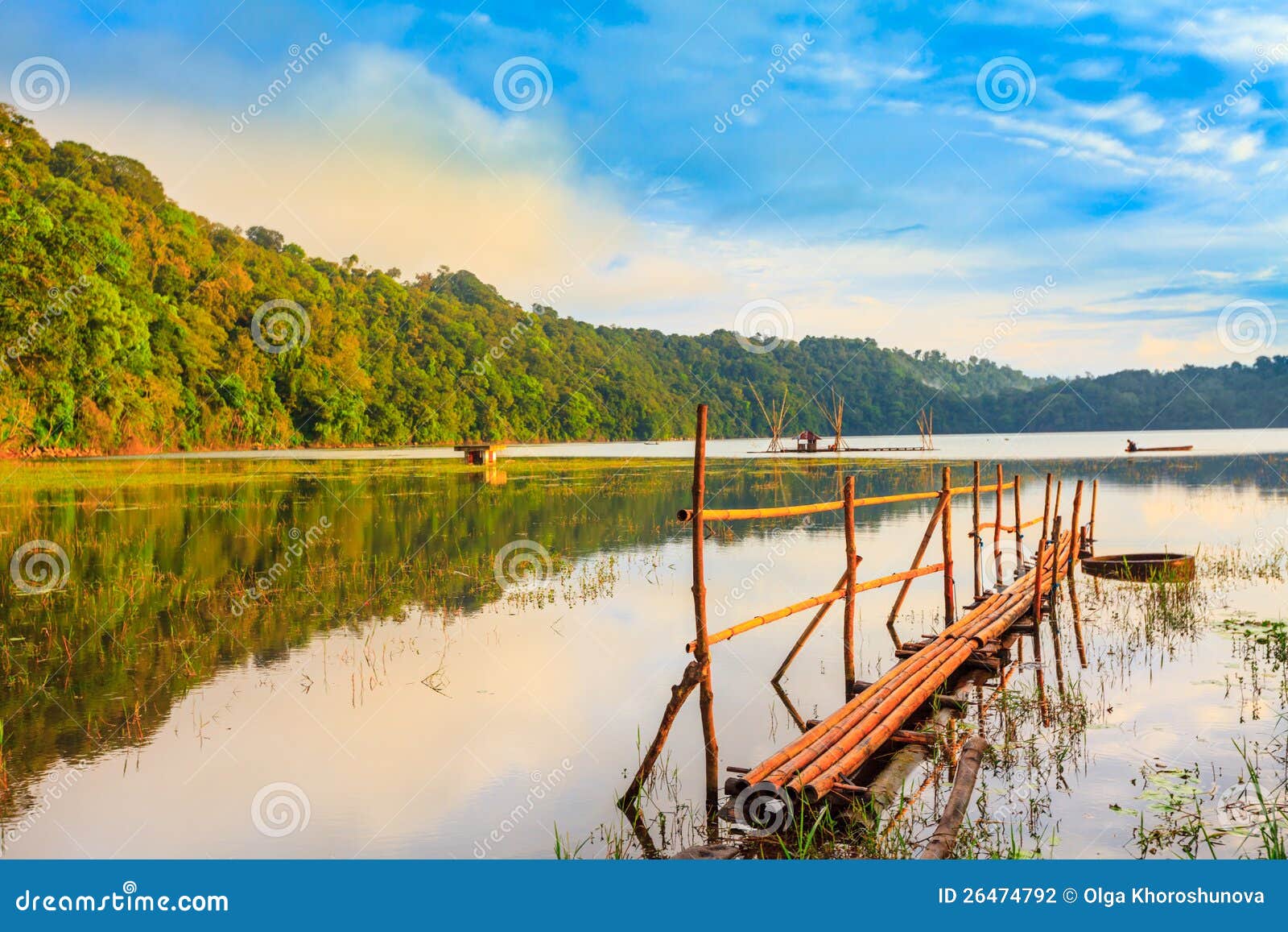 Tamblingan lake stock photo. Image of cloudy, mountains - 26474792