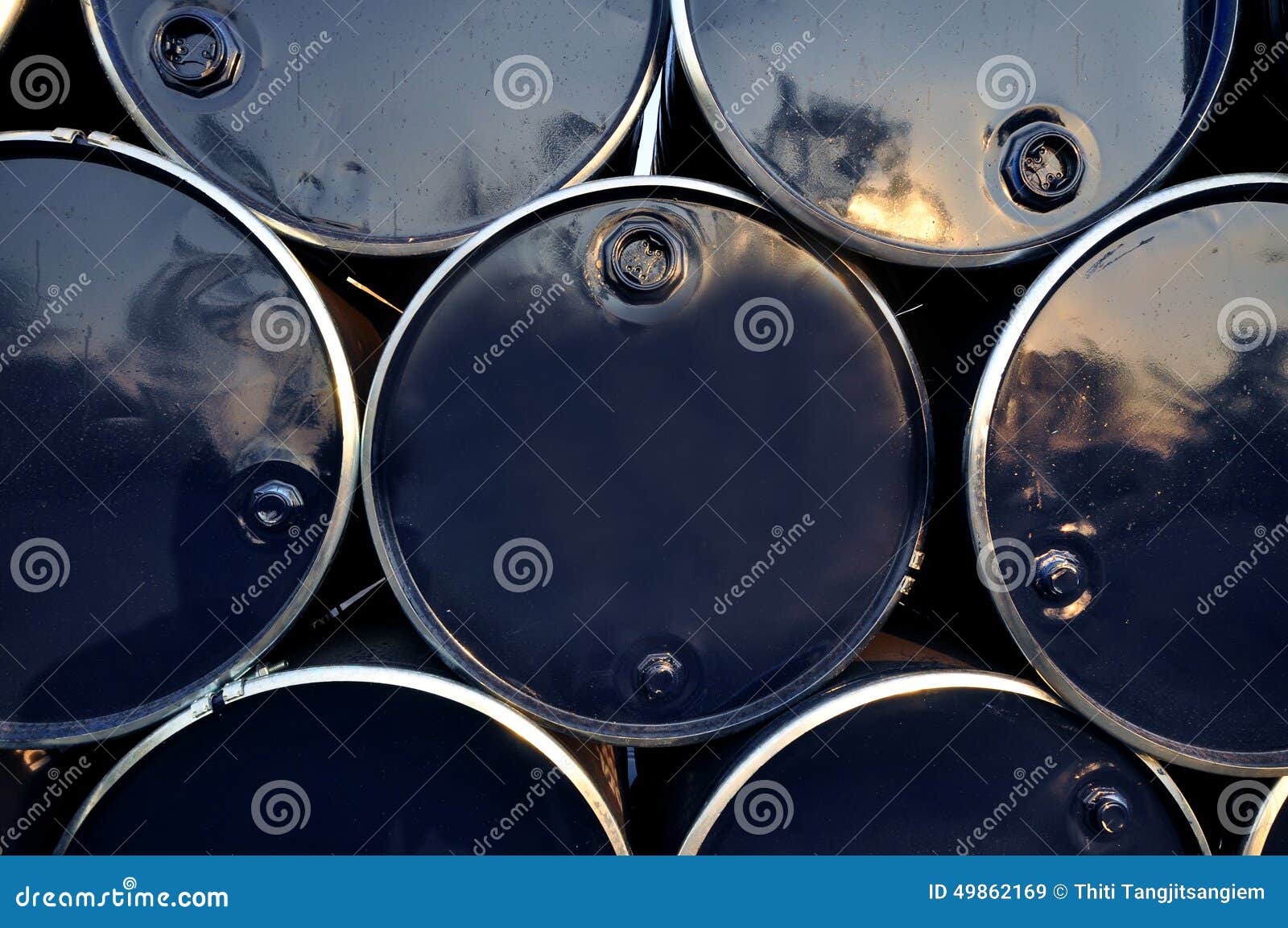 Tambor químico imagen de archivo. Imagen de junkyard - 49862169