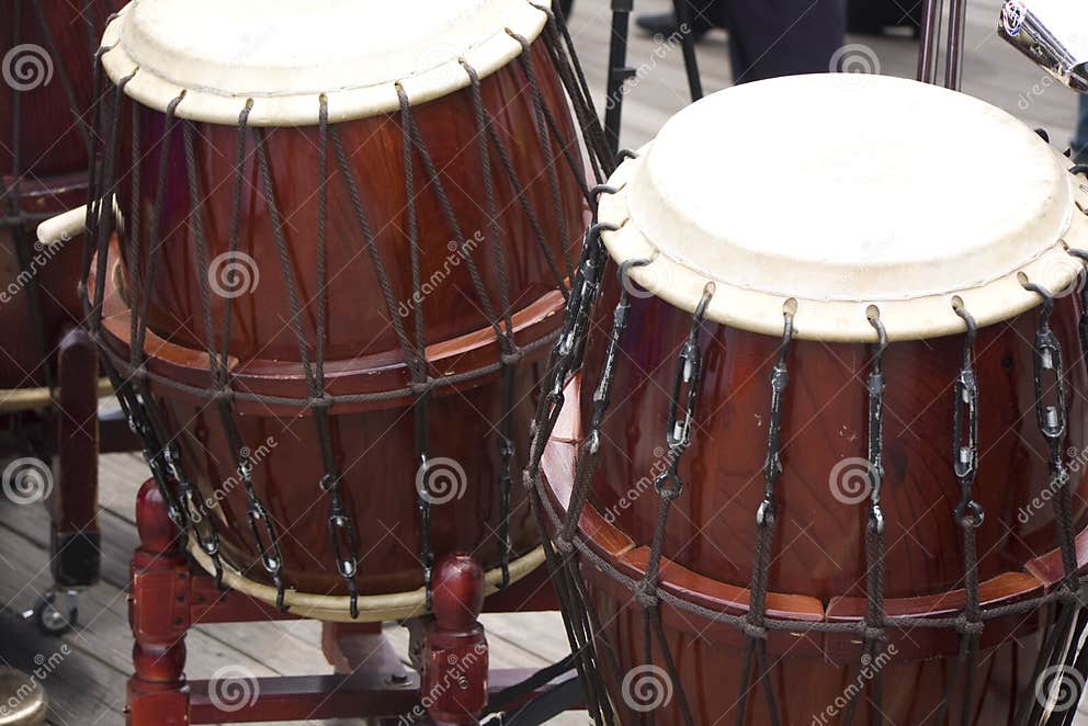 Tambores imagen de archivo. Imagen de asia, timbal, tambor - 6947925
