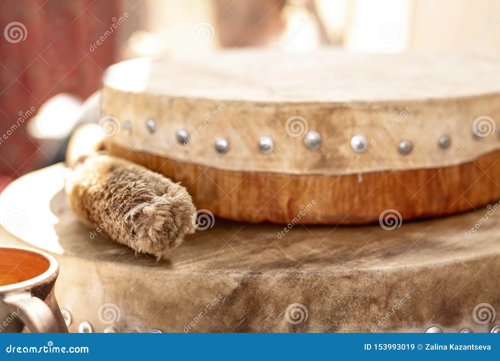 Tambour De Basque De Chaman Authentique Vibrant De Tambour De Basque ...