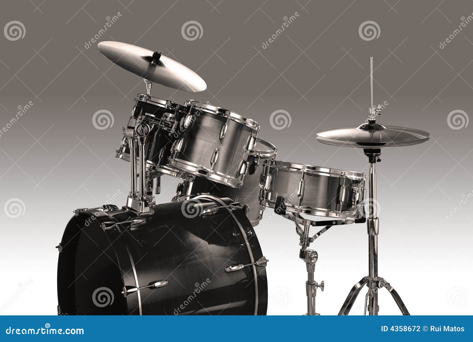 Tamburi fotografia stock. Immagine di isolato, pendenza - 4358672