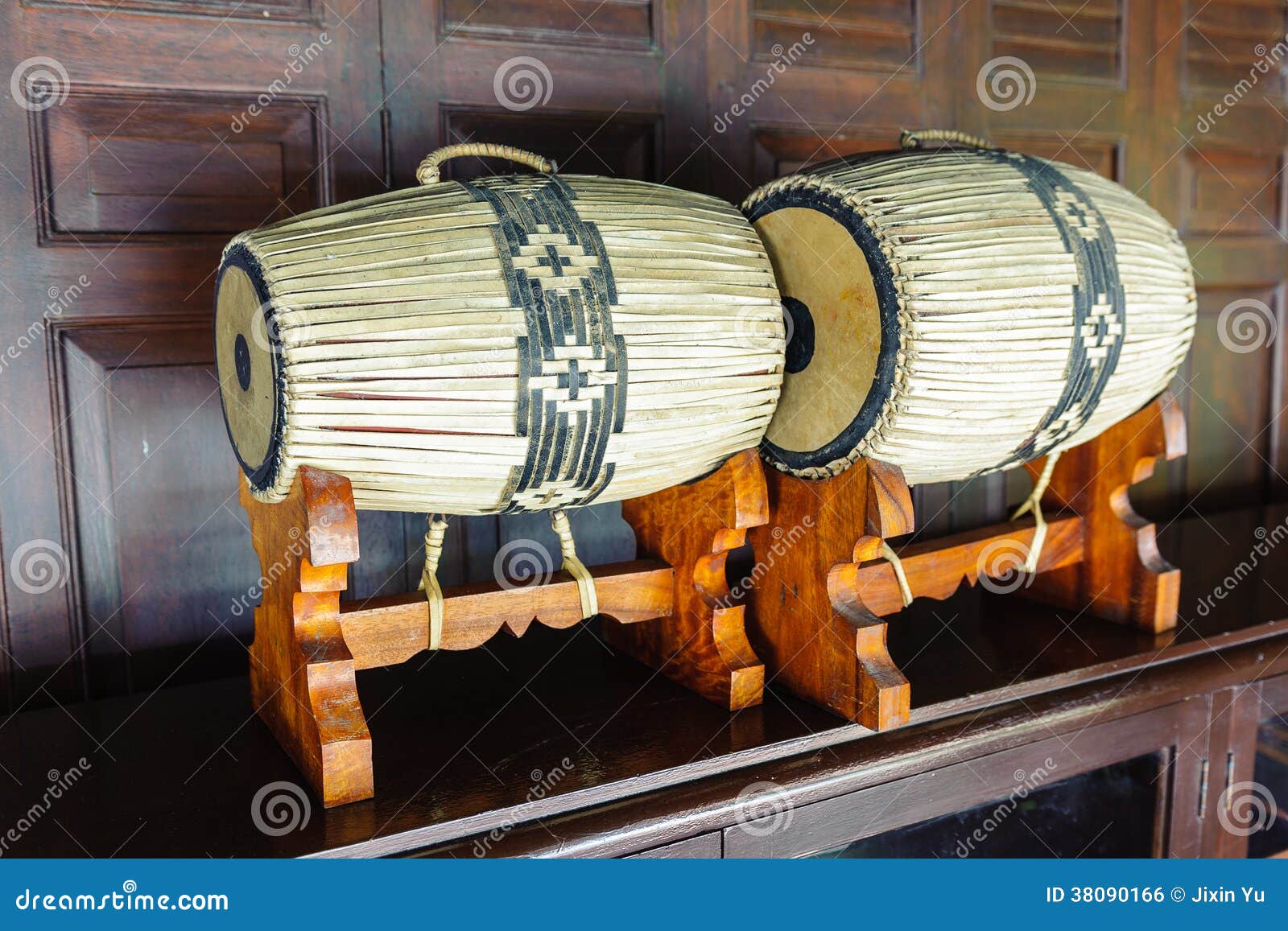 Tamburi Antichi Tailandesi Di Concerto Fotografia Stock - Immagine di ...