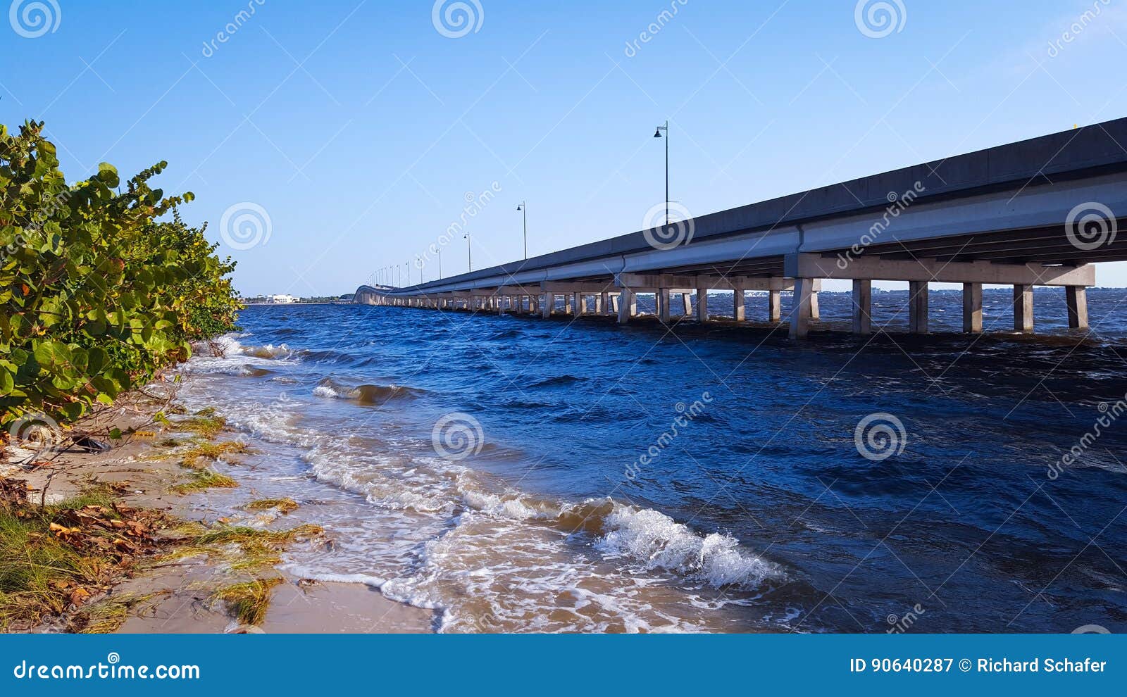 Tamiami Trail Bridge stock image. Image of trail, architecture - 90640287