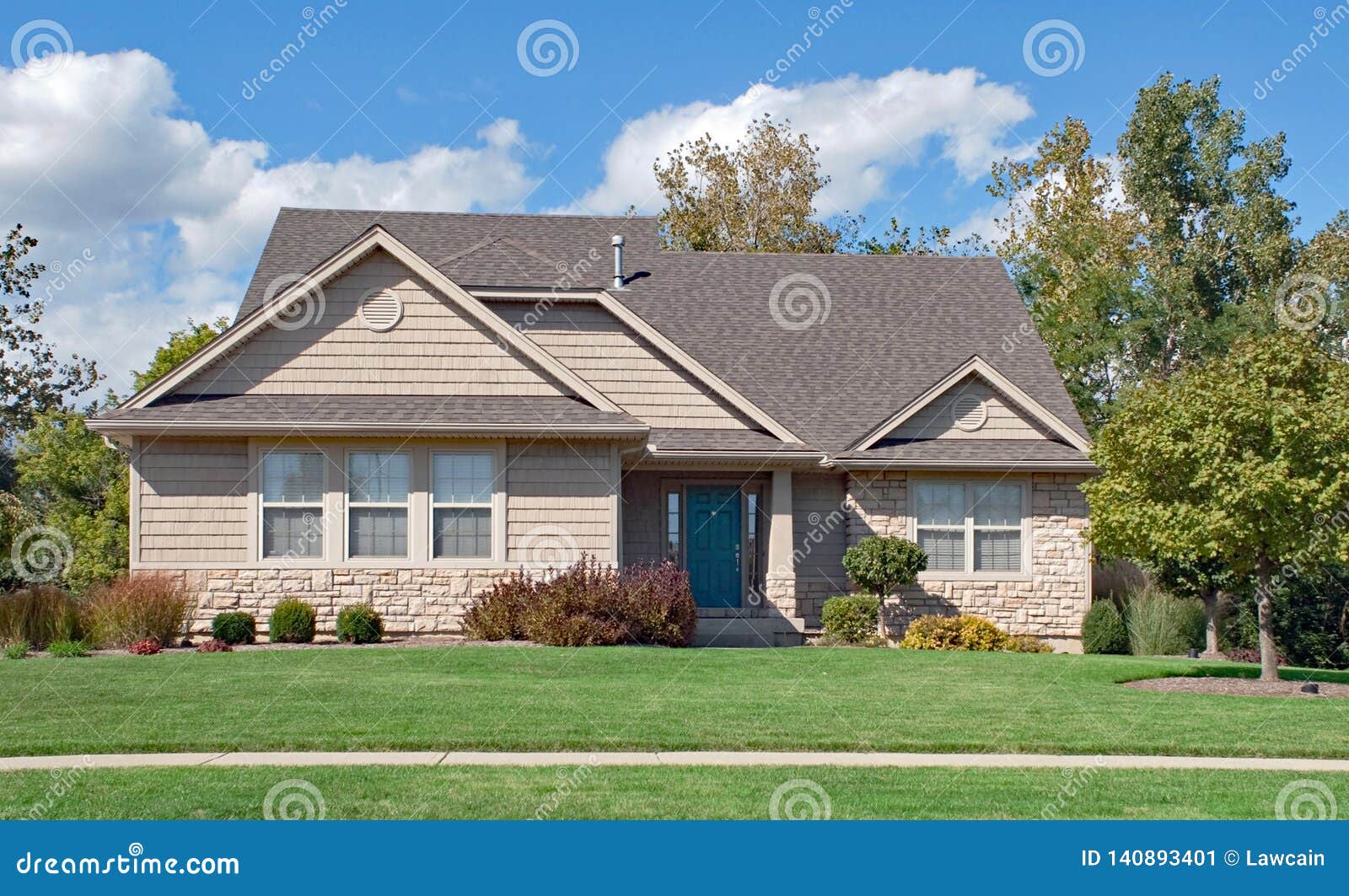 Tan House in Early Fall stock image. Image of architectural - 140893401