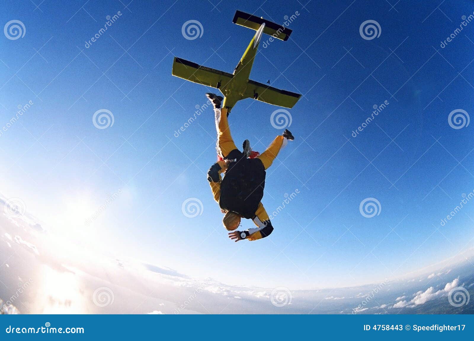 Tandem skydive stock image. Image of parachuting, cord - 4758443