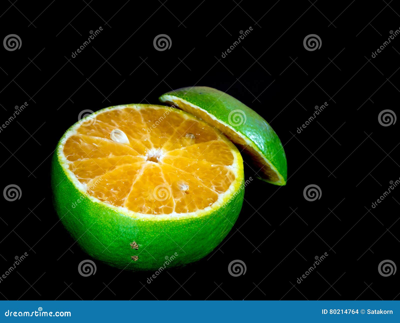 Tangerine Orange Was Slashed Stock Photo - Image of green, slice: 80214764