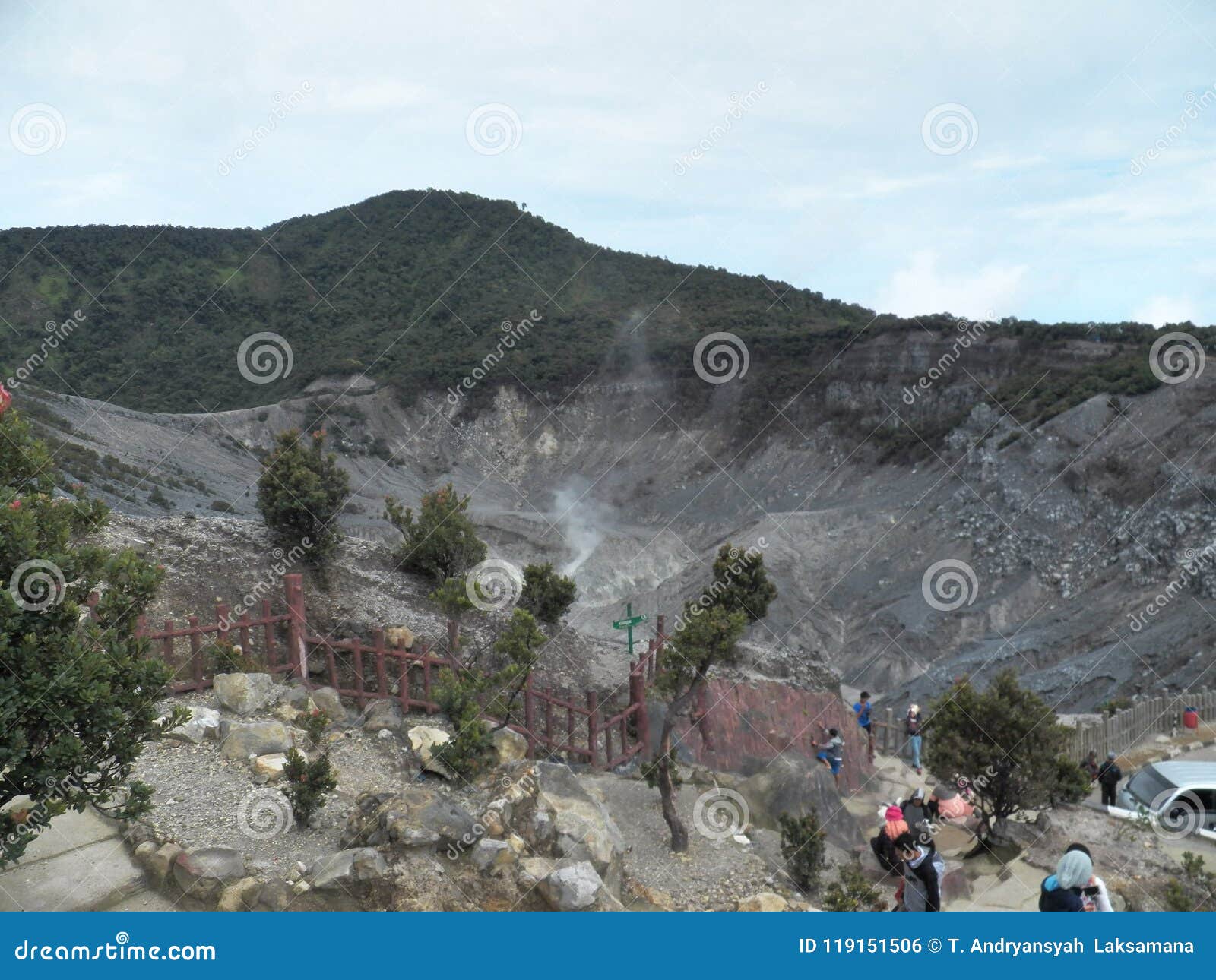 Tangkuban Perahu Views from Top Editorial Photo - Image of legend ...