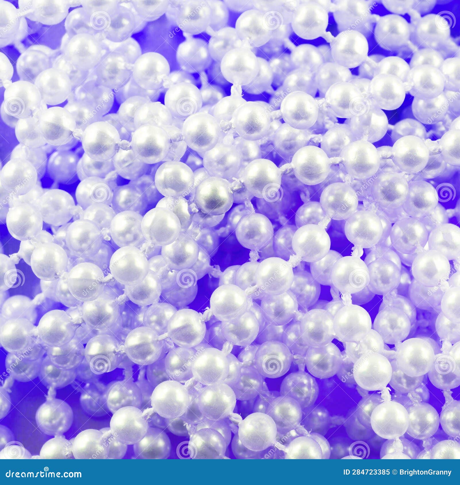 A Tangled String of Pure White Pearls. Stock Image - Image of bridal ...