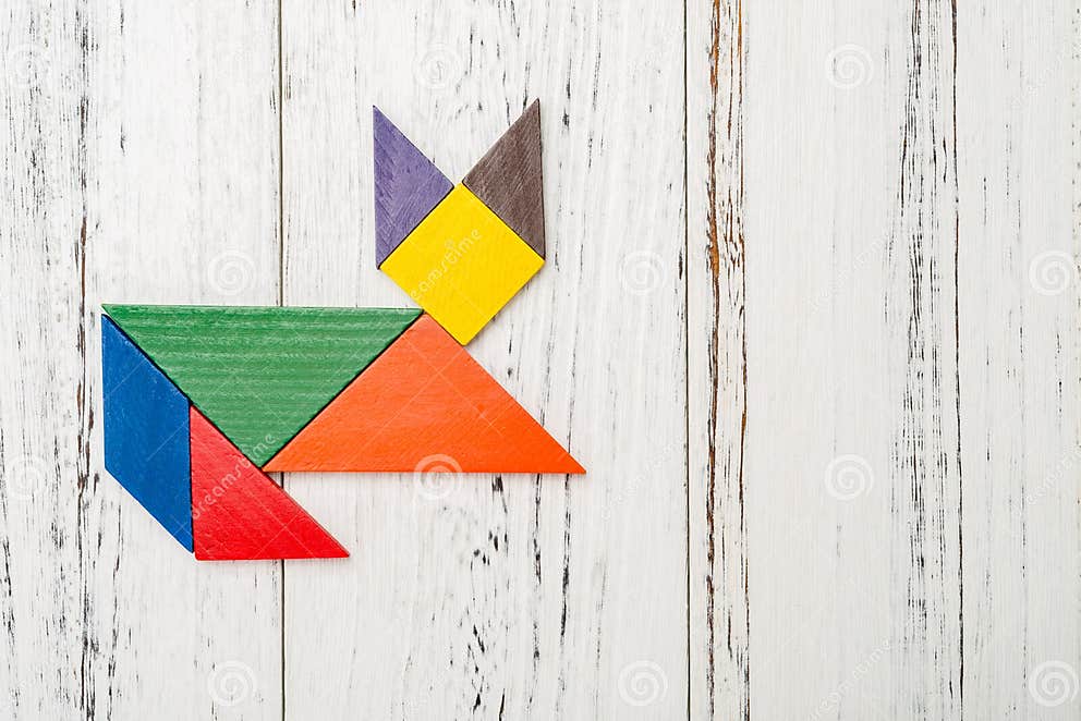 Tangram De Madeira Dado Forma Como a Raposa Imagem de Stock - Imagem de ...