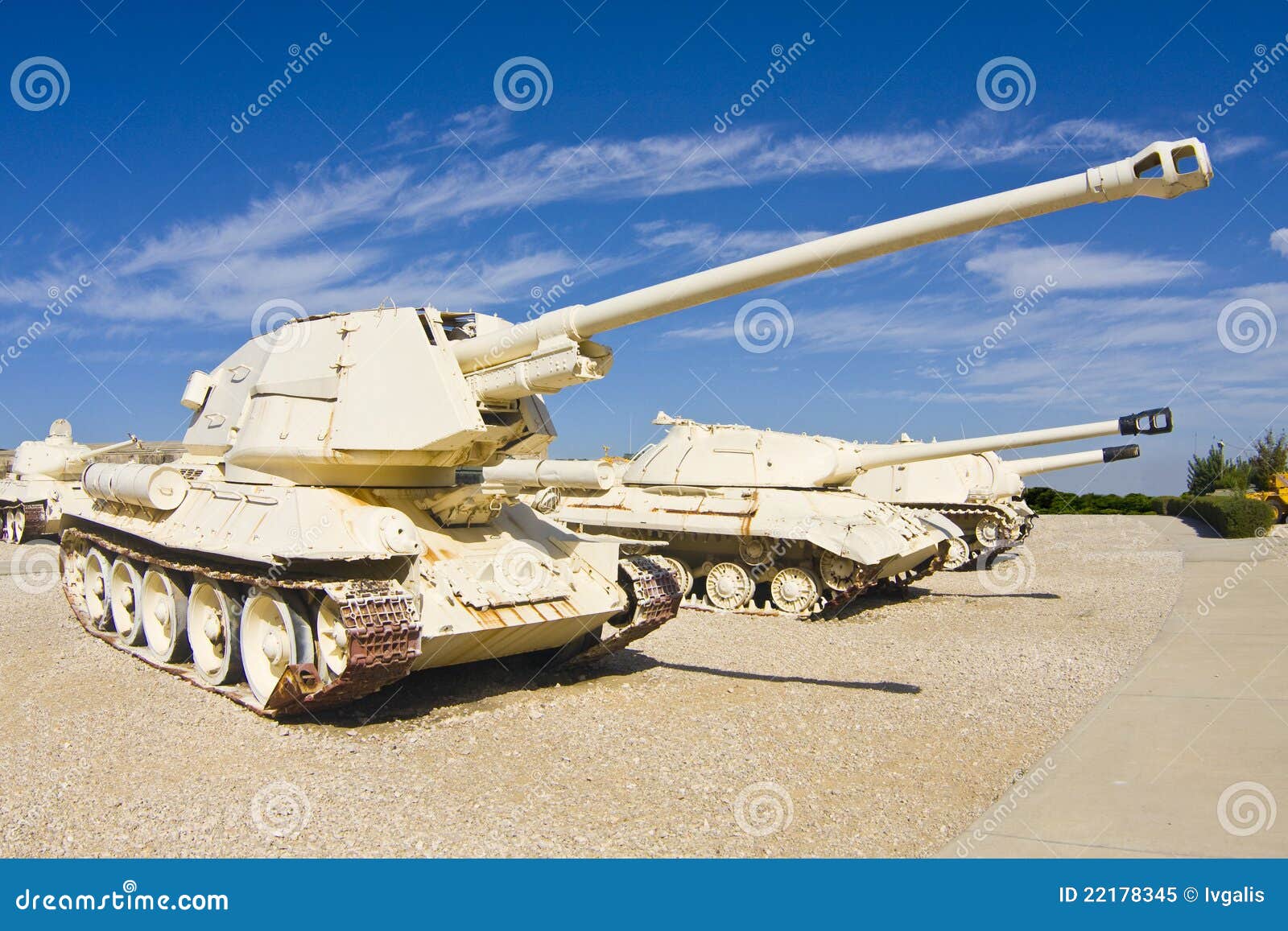 Tank hunter - war trophy stock image. Image of shush - 22178345