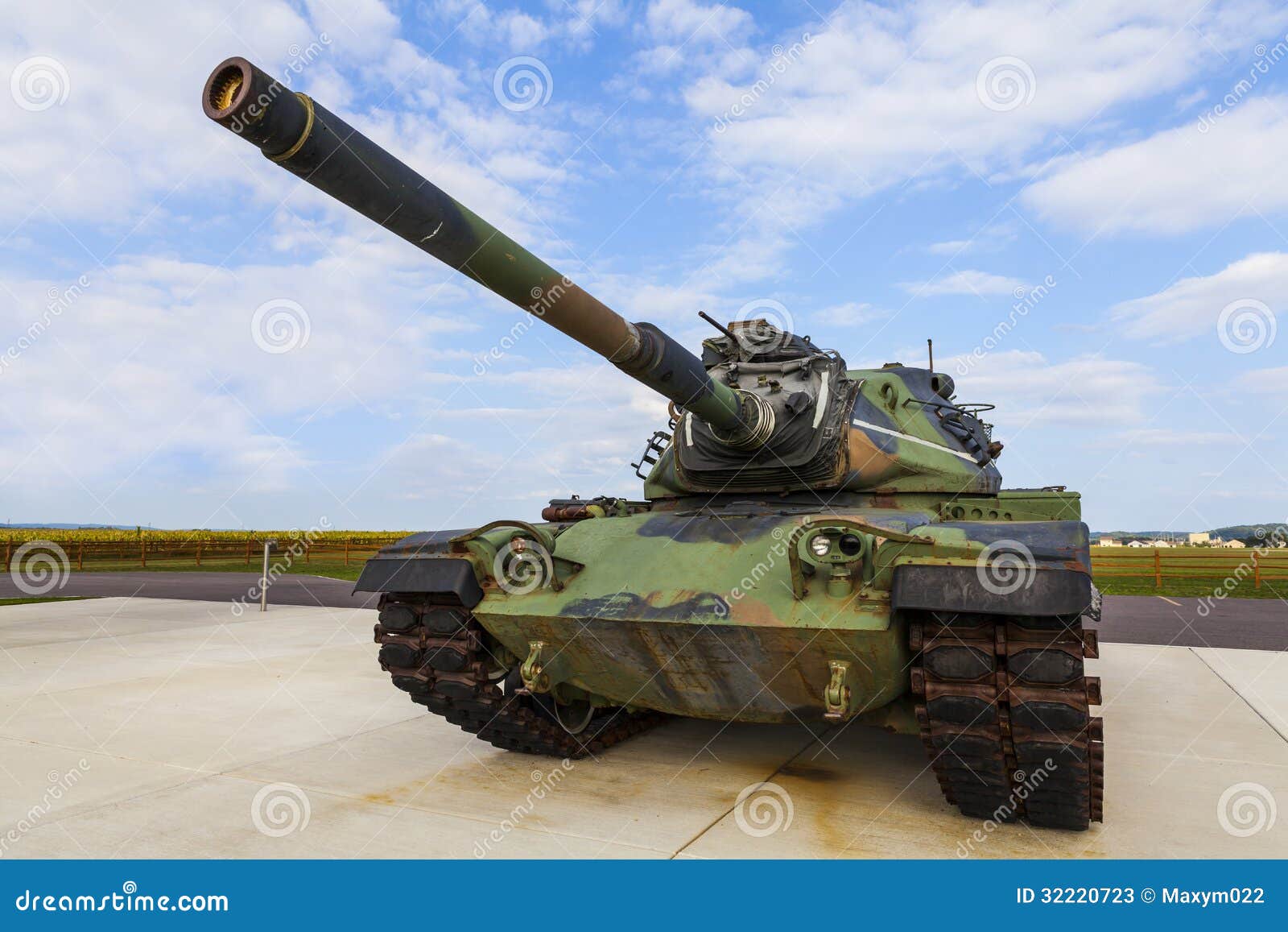 Tank stock image. Image of armor, vehicle, army, asphalt - 32220723