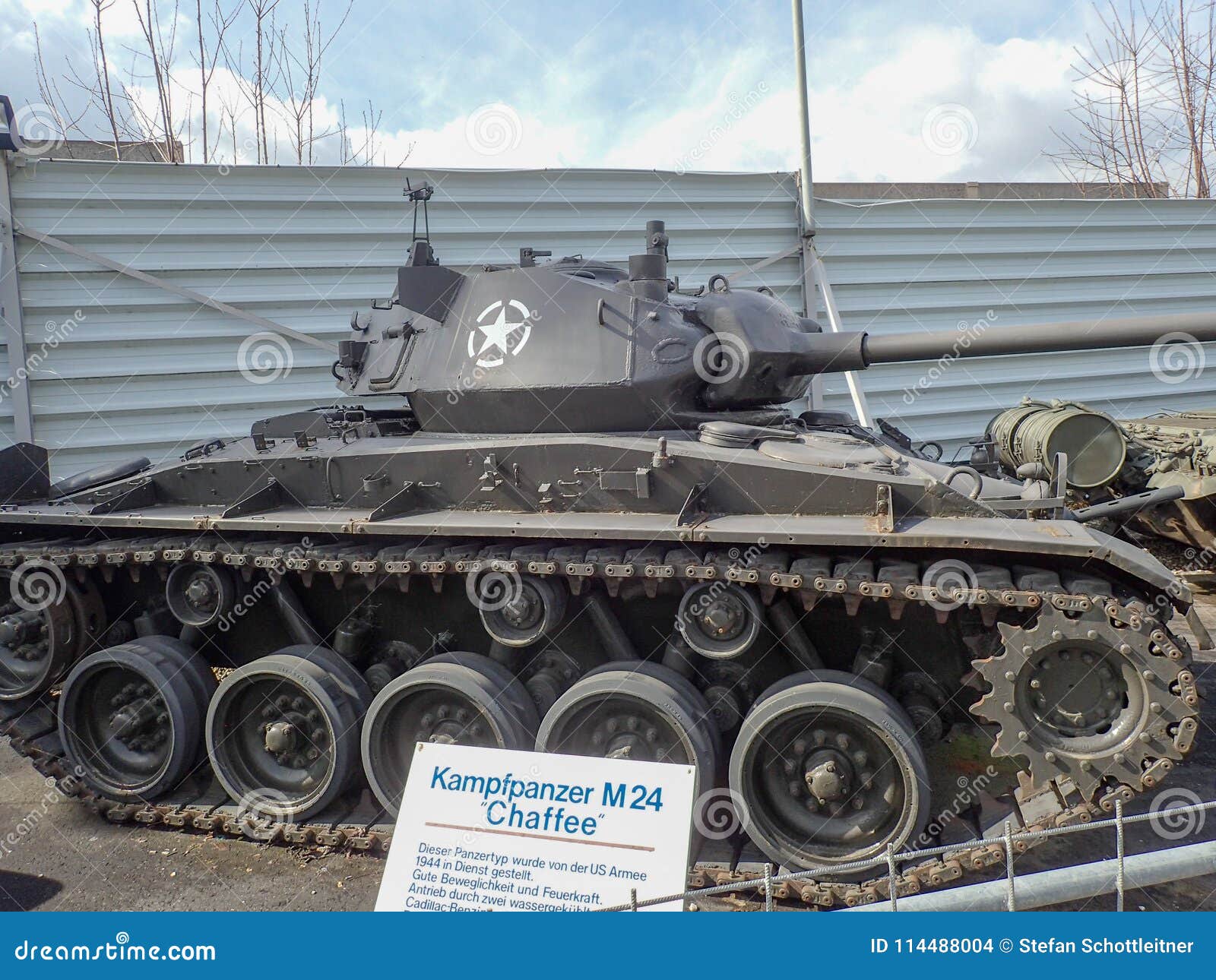A tank at the museum editorial stock image. Image of fv101 - 114488004