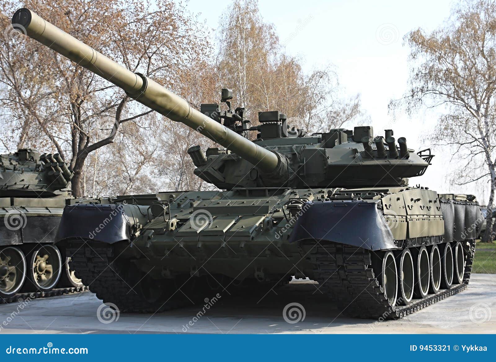 Tank T-80. editorial photo. Image of museum, battle, tank - 9453321